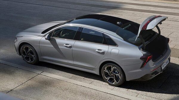 기아 신형 K5 사전계약 개시, "가격은 2,784만 원부터"