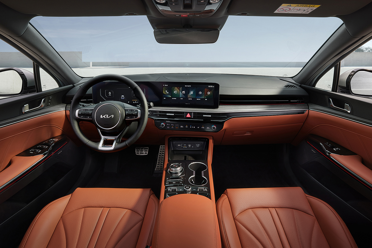 기아 K5 페이스리프트 출시, "가격은 2,784만 원부터"