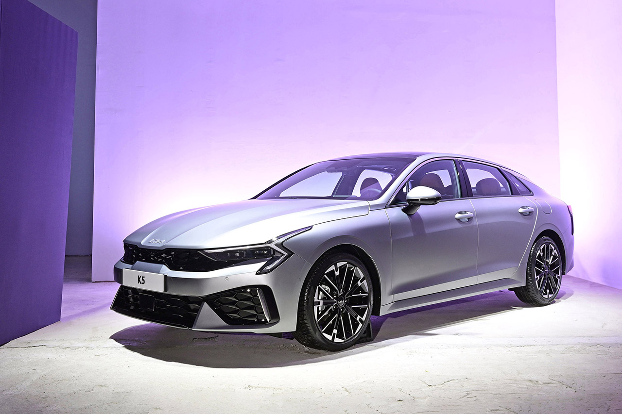 기아 K5 페이스리프트 출시, "가격은 2,784만 원부터"