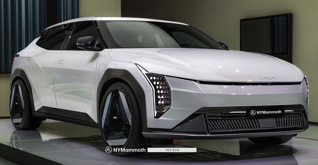 "삼각형도 잘 어울려" 기아 EV4 유려한 측면 디자인으로 시선 압도