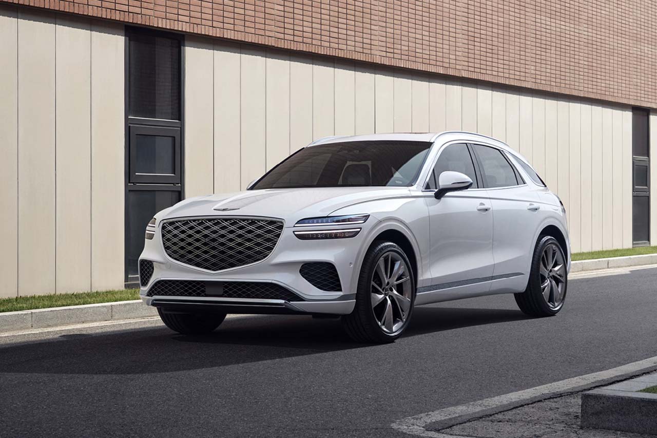 "가격 340만 원 인상" 제네시스 GV70 페이스리프트 출시...얼마나 좋아졌길래?