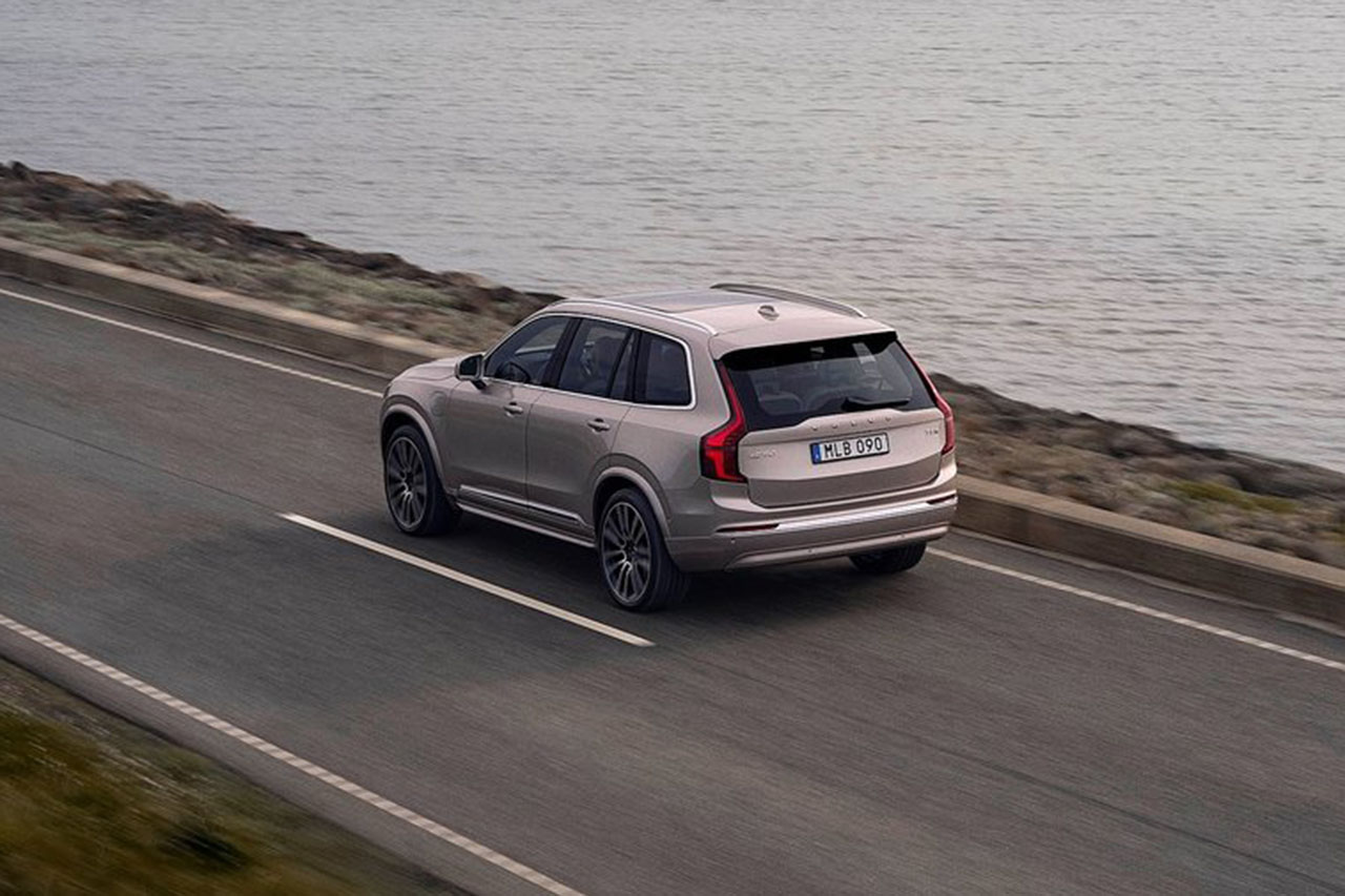 "주행거리 800km 이상" 볼보 XC90 페이스리프트 공개, GV80과 비교 불가