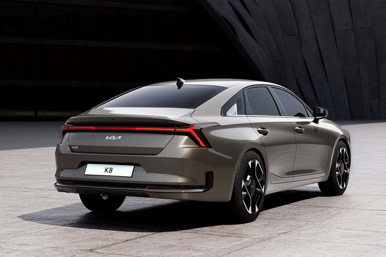 "그랜저 왜 사죠?" 연비 18km/L는 기본...할인까지 제공하는 하이브리드 준대형 세단