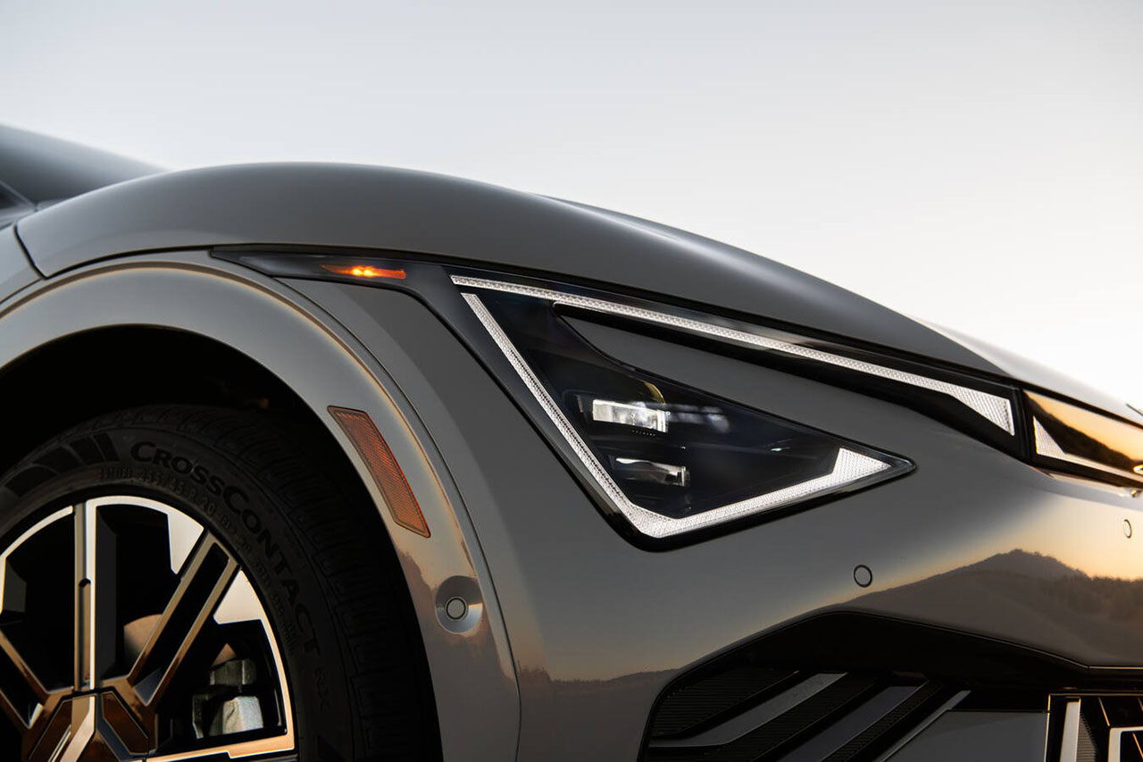 "609마력으로 업그레이드" 기아 신형 EV6 GT 공개...국내 출시는?