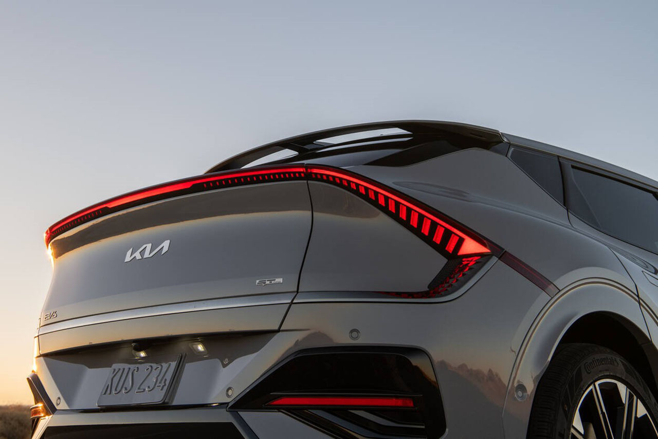 "609마력으로 업그레이드" 기아 신형 EV6 GT 공개...국내 출시는?