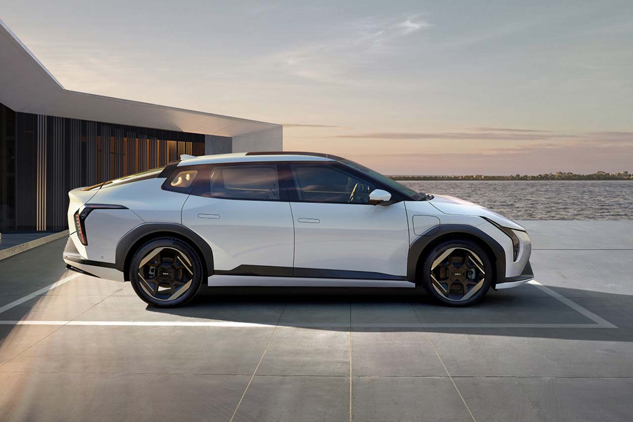 "K3 빈자리 채울 수 있을까?" 기아 EV4 보조금 공개, 실구매가 3천만 원대 가능