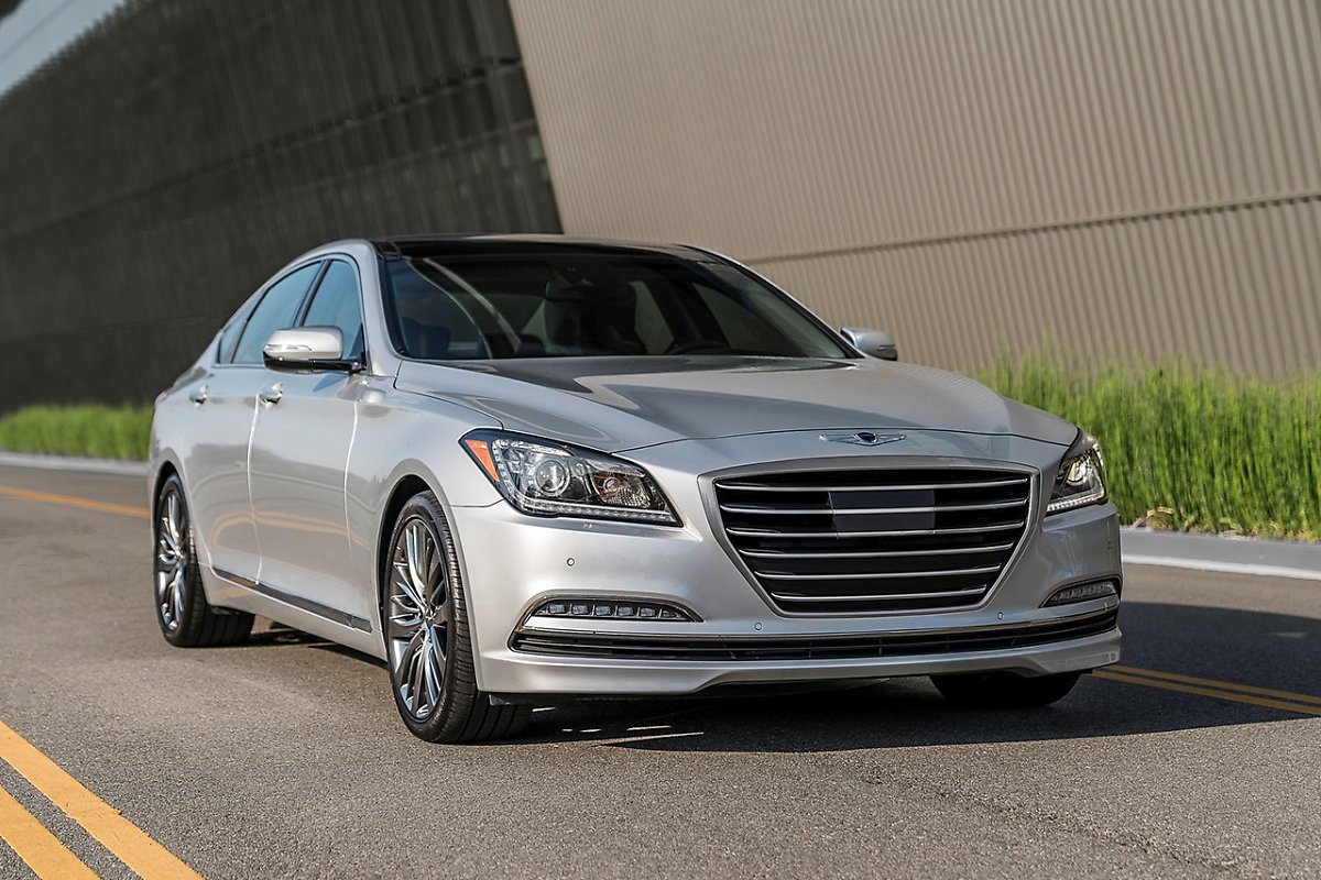 “2천만 원대에 누리는 럭셔리” 품위 있는 50대들이 선택한 준대형 세단