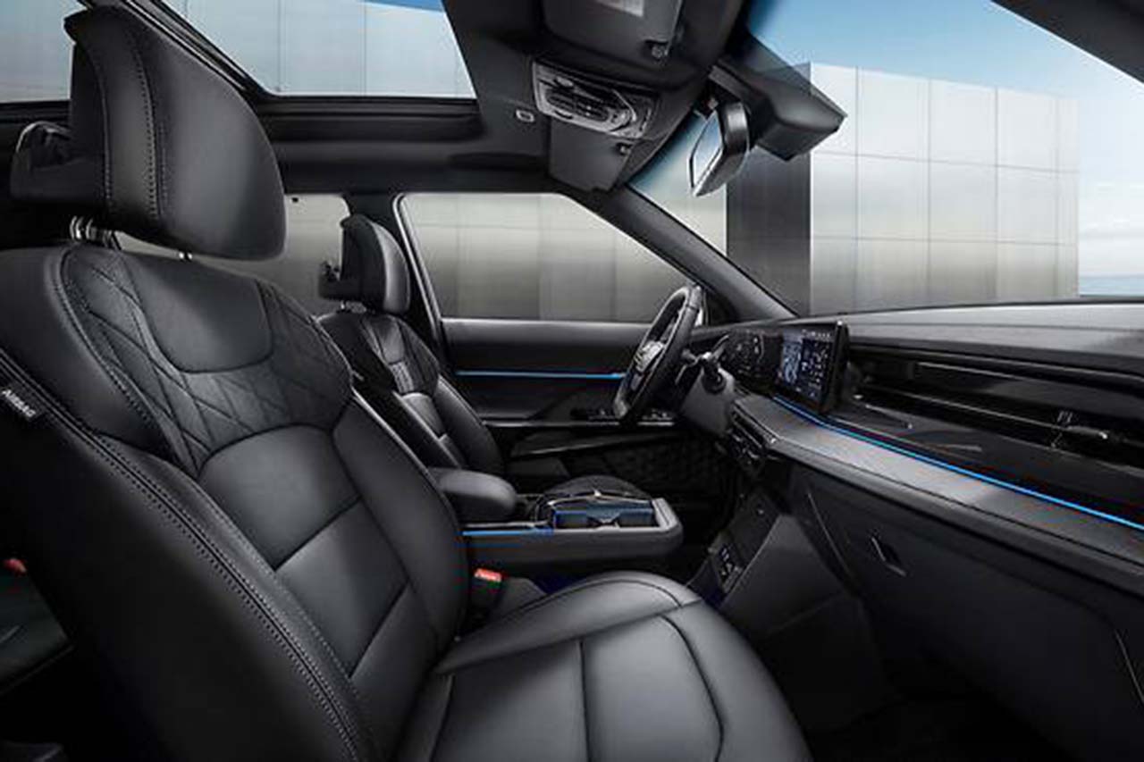 "3천 중반에 연비 15km/L" 옵션도 충분해…쏘렌토도 긴장시킨 하이브리드 SUV