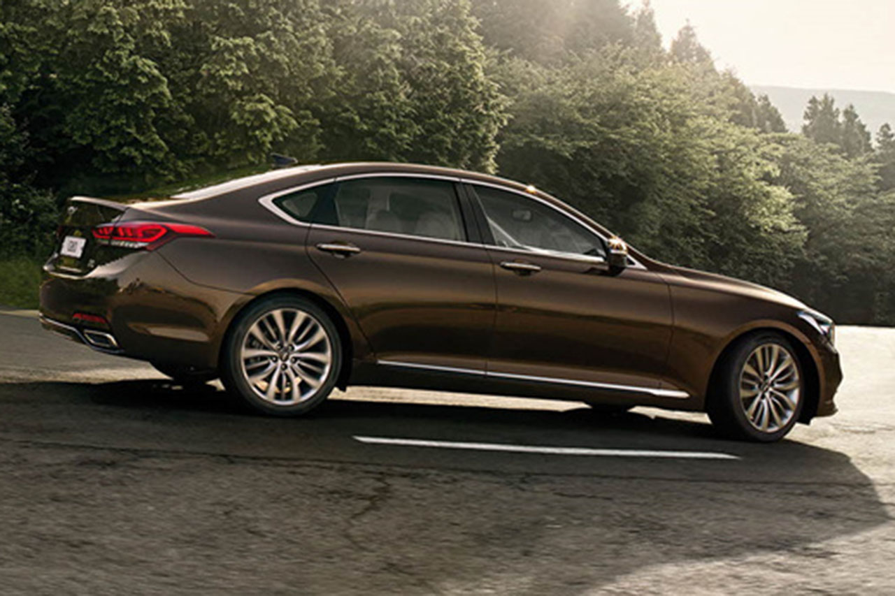 "그랜저보다 확실히 낫죠" 50대 남성들이 선택한 준대형 세단…2천만 원대 가성비