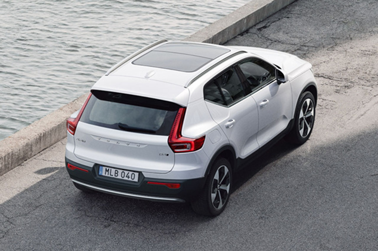 "스무 살때 면허 땄어요" 박보영, 깜짝 공개된 그녀의 프리미엄 SUV…가격은?